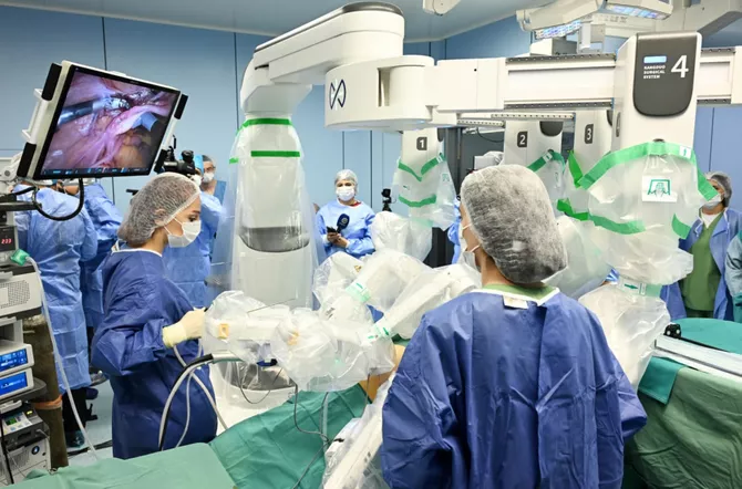 Azerbaijani, Chinese Surgeons Perform Landmark Remote Robot-Assisted ...