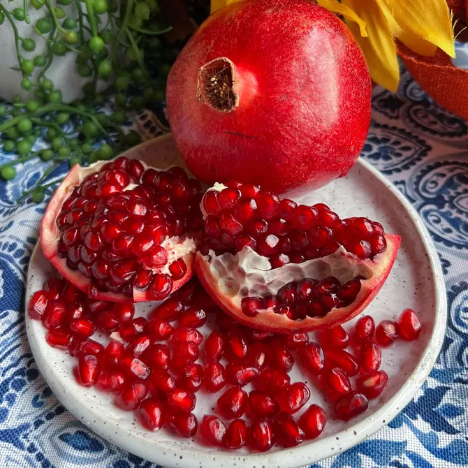 This Popular Fruit May Help Keep Your Brain Sharp as You Age, Study ...