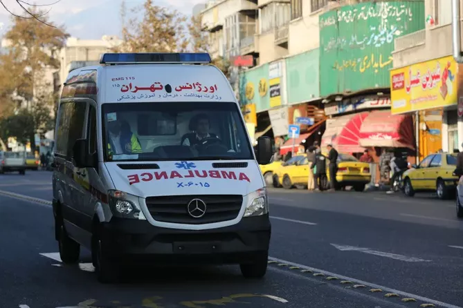 Minibus Crash in Northeastern Iran Leaves One Dead, 19 Injured ...