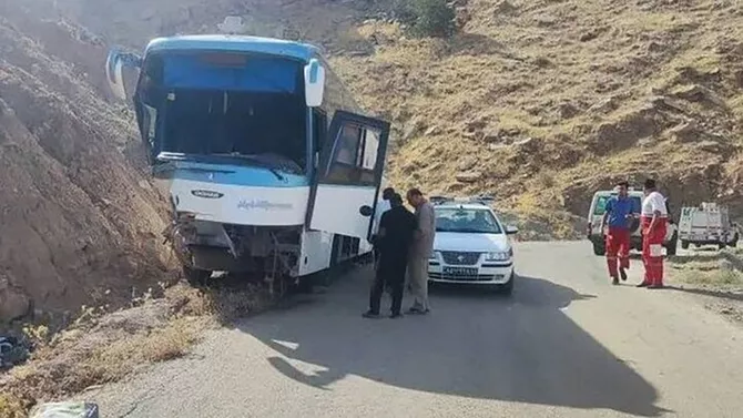 Bus Accident in Southern Iran Injures 22 Passengers - Caspianpost.com